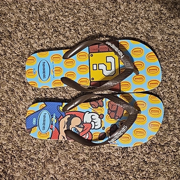Havaianas | Shoes | Havaianas Super Mario Brothers Mens Like New ...